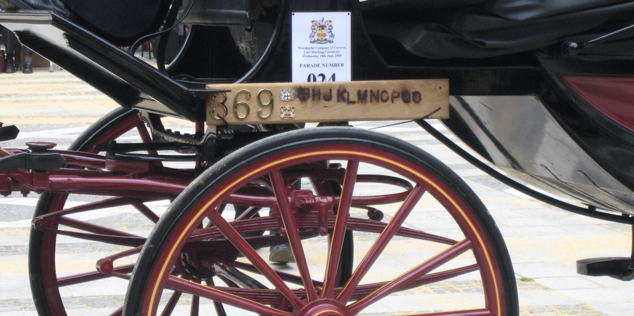 England - Cart Marking in London - Marie-Claude Arnott